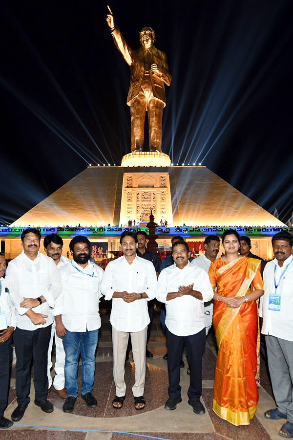 Vijayawada Ambedkar Statue Pics: చరిత్రలోనే అరుదైన ఘట్టం.. సామాజిక న్యాయ మహా శిల్పం ఆవిష్కరణ ...